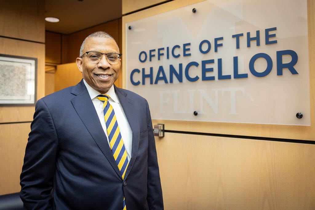FIRST DAY OF SCHOOL (Chancellor Alexander photo gallery) | University ...